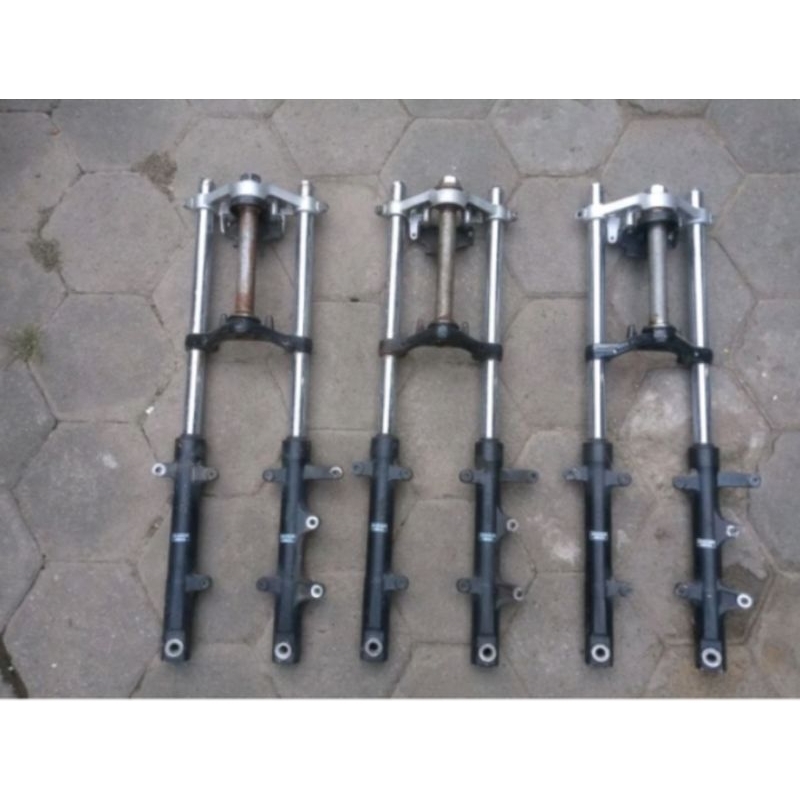 Jual sokbreker depan Sonic set segitiga original copotan | Shopee Indonesia