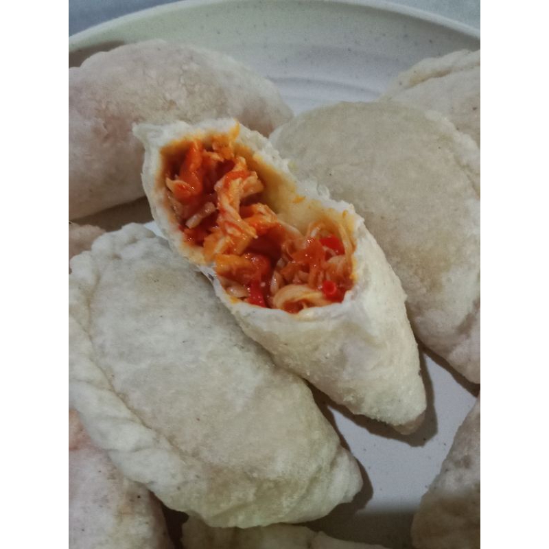 Jual Cireng Isi Ayam suwir pedas & original kemasan isi 8pcs / pack ...