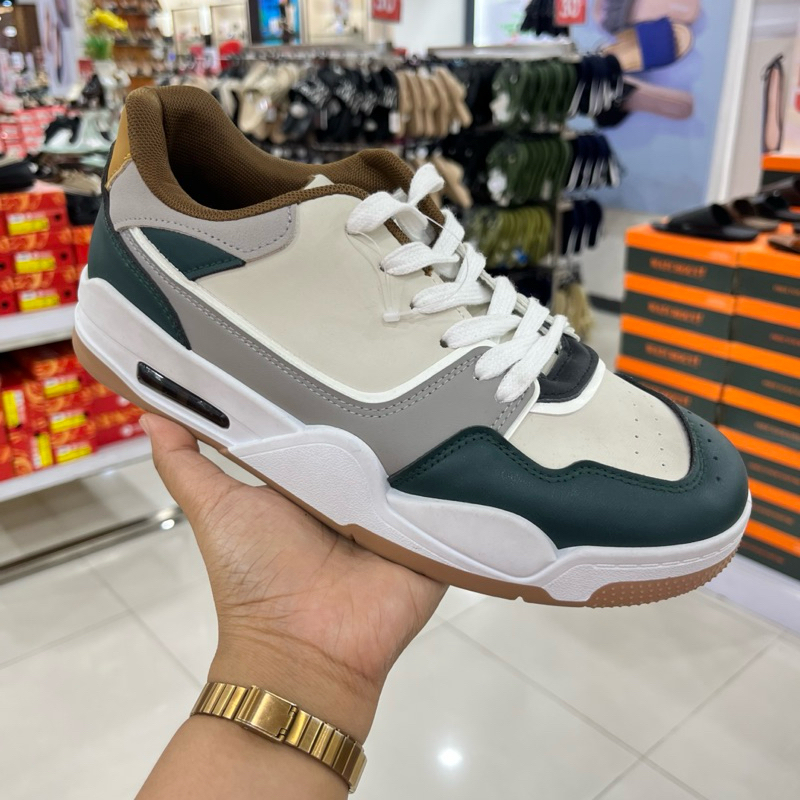 Jual Sneakers Pria Jackson | Sepatu Sneakers Jackson super comfort ...
