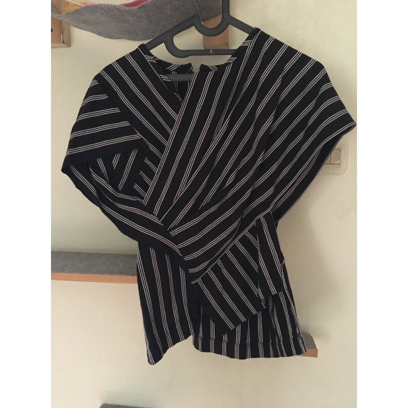 Jual LULU LUTFI LABIBI atasan | Shopee Indonesia