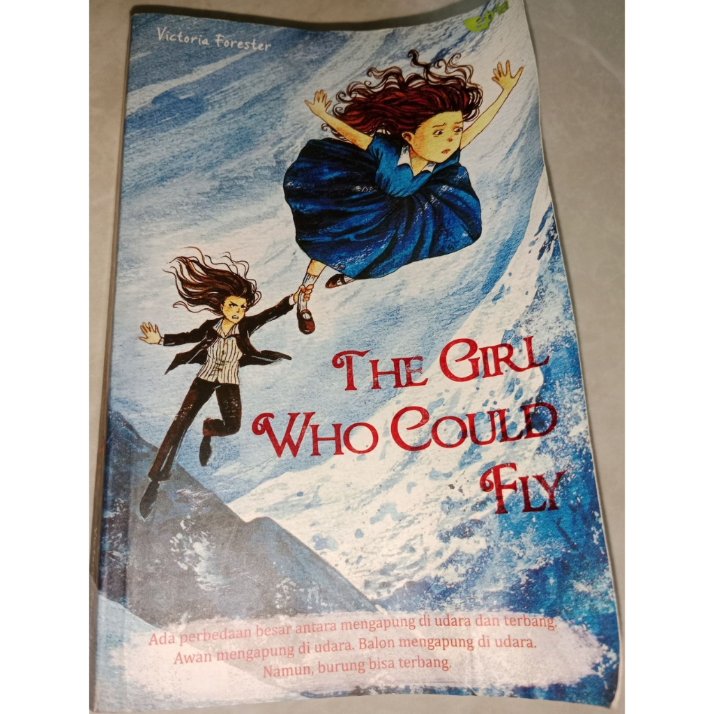 Jual [Buku Bekas] Novel Fantasi THE GIRL WHO COULD FLY oleh VICTORIA ...