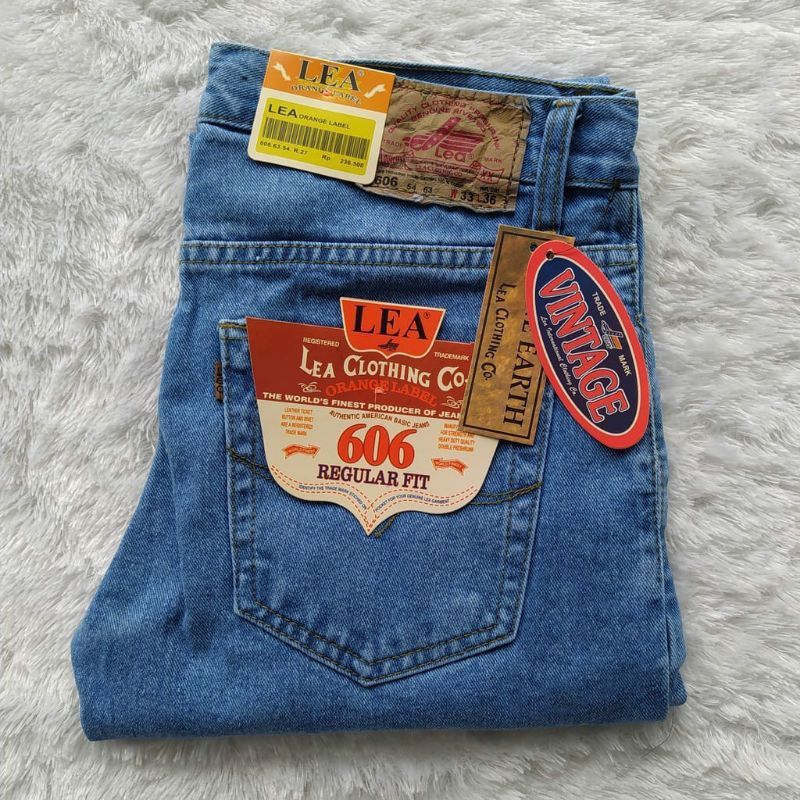 Jual LEA Celana Jeans Orange Label Regular Fit | Shopee Indonesia