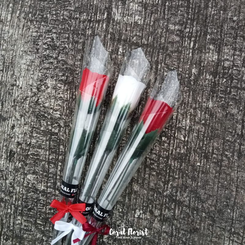 Jual Buket Bunga Mawar Artificial 1 Tangkai/Single Rose Bouquet/Buket ...
