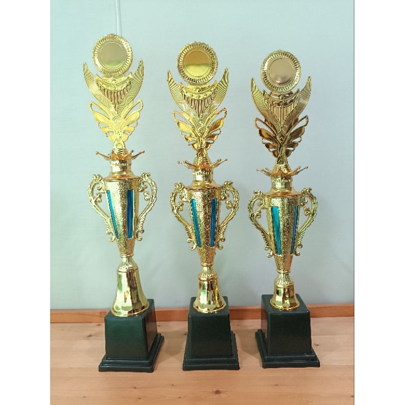 Jual Set Piala Osla / Set Trophy Besar Osla (isi 3 piala) | Shopee ...