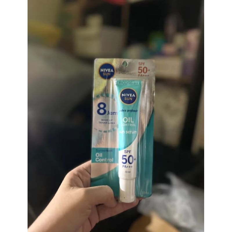 Jual NIVEA SUNSCREEN OIL CONTROL SUN SERUM SPF 50+ PA+++ | Shopee Indonesia