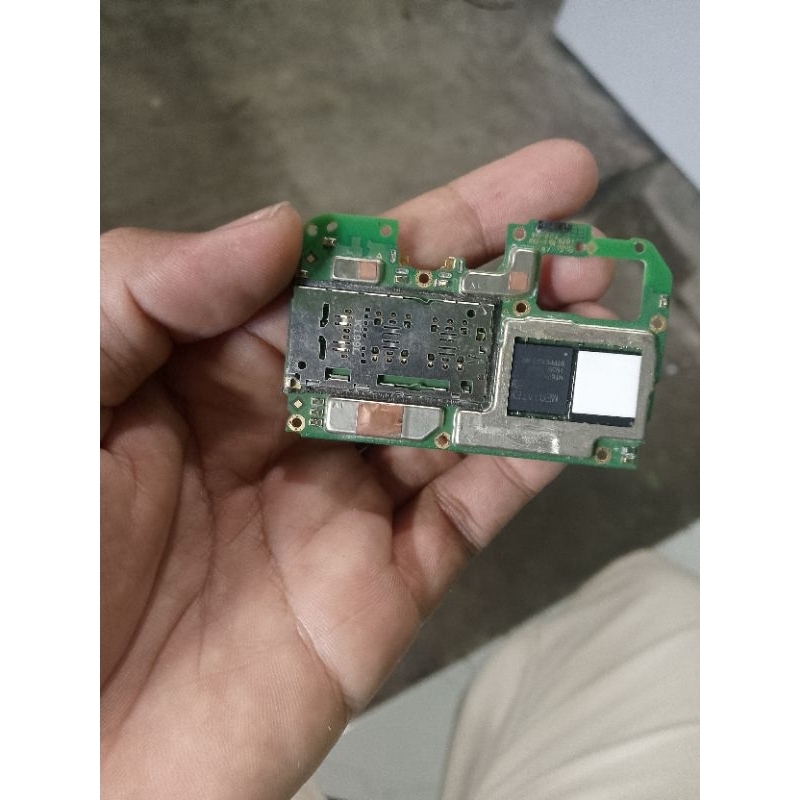 Jual MESIN REALMI C2 NORMAL RAM 2/32GB NO POLA | Shopee Indonesia