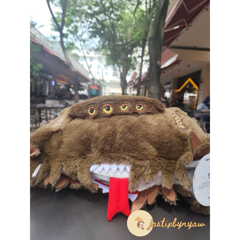 Jual [READYSTOCK] Miniso x Harry Potter Bantal Monster Book | Shopee ...