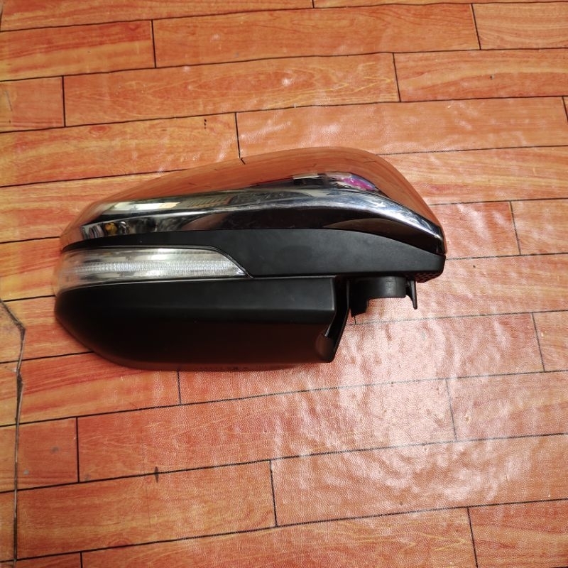 Jual Spion Toyota Innova Reborn Kanan original copotan | Shopee Indonesia