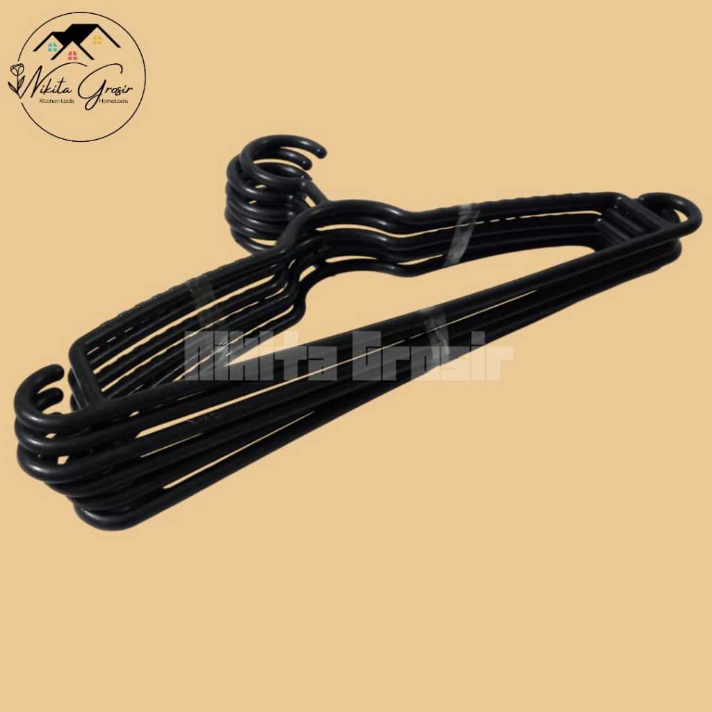 Jual Hanger Hitam Besar Plastik 6'pcs / Gantungan Baju Hitam | Shopee ...
