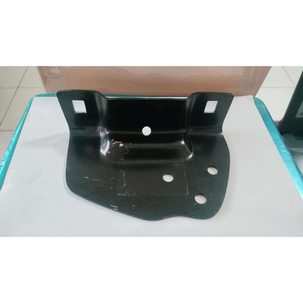 Jual PANGKON BUMPER BEMPER MITSUBISHI CANTER DUDUKAN BUMPER MITSUBISHI ...
