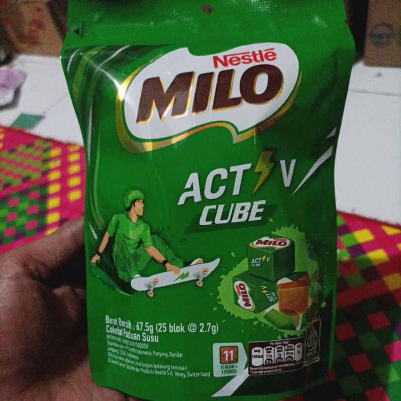 Jual Baru Nestle Milo Activ cube coklat paduan susu Milo aktif cube cokelat kotak kotak milo ...