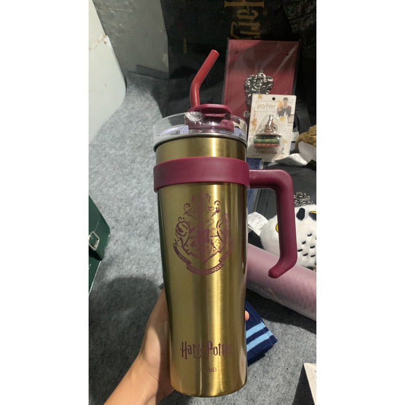 Jual Miniso x harry potter tumblr gold hogwart rare item kaos kaki ...