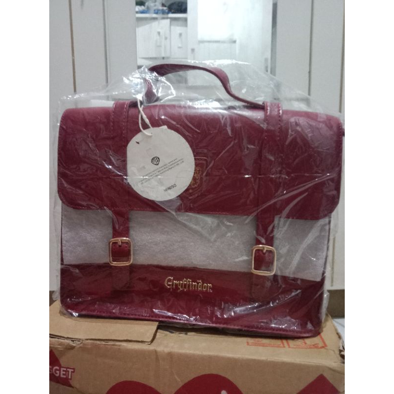 Jual Harry Potter x Miniso Slingbag Backpack Hogwarts | Shopee Indonesia