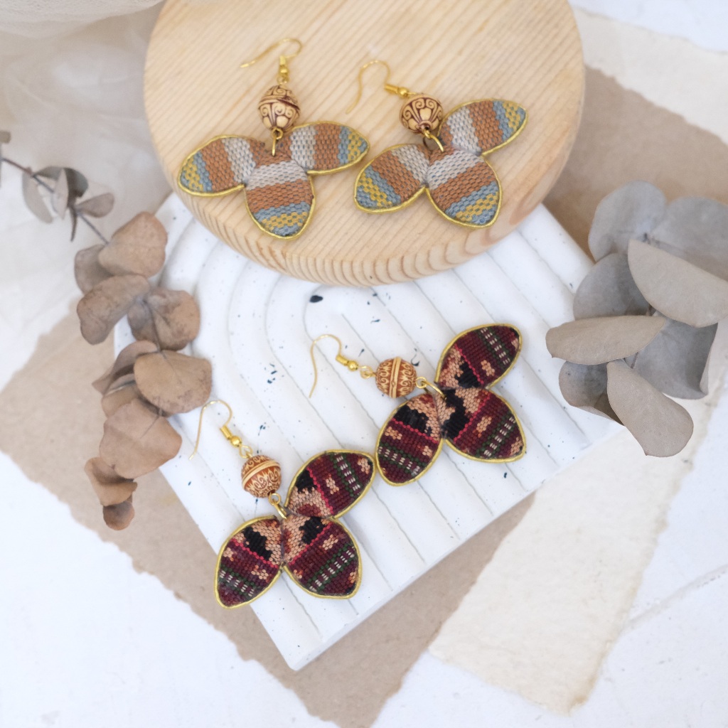 Jual Anting Bunga Tenun Ikat Sikka NTT | Shopee Indonesia