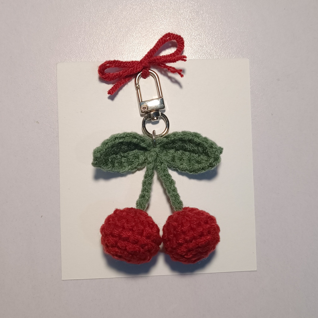 Jual Gantungan kunci cherry rajut / keychain crochet / handmade ...