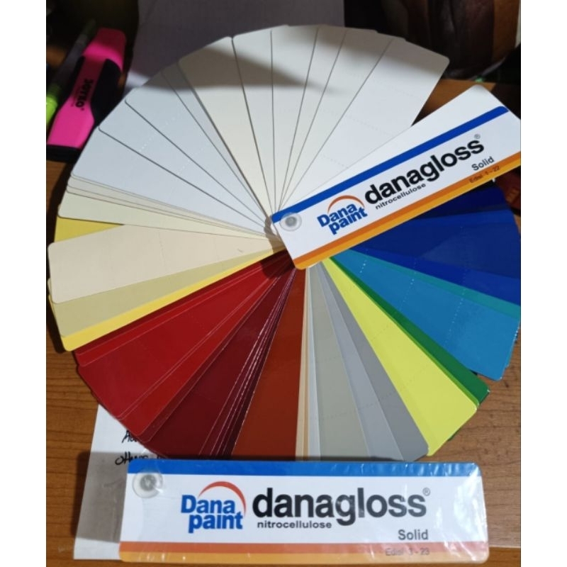 Jual katalog danagloss,katalog cat danagloss,buku warna cat danagloss ...