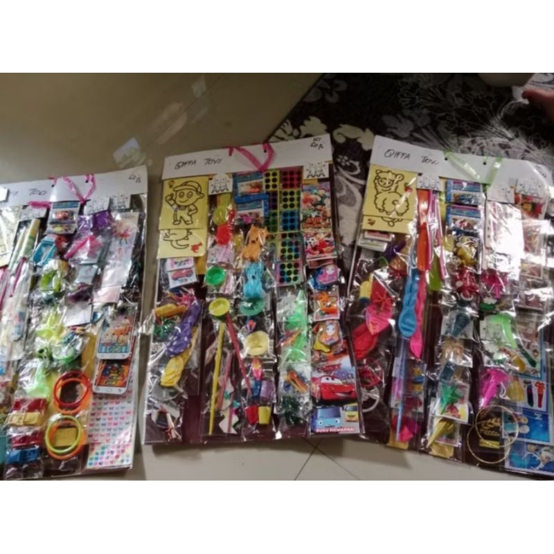 Jual serba 2000 ISI 40 / mainan renceng toko serba 2000 (HARGA PER ...