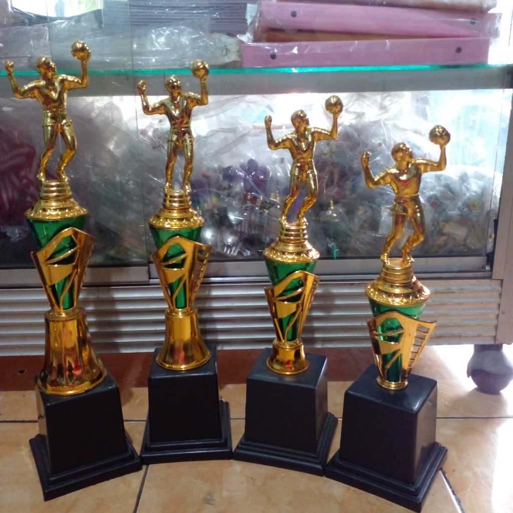 Jual Piala Lomba Juara 1 2 3 4 VOLY PUTRA BODY HIJAU RASER) "costum ...