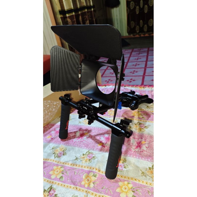 Jual Smallrig Shoulder Rig Kamera Stabilizer Plus Matte Box | Shopee ...
