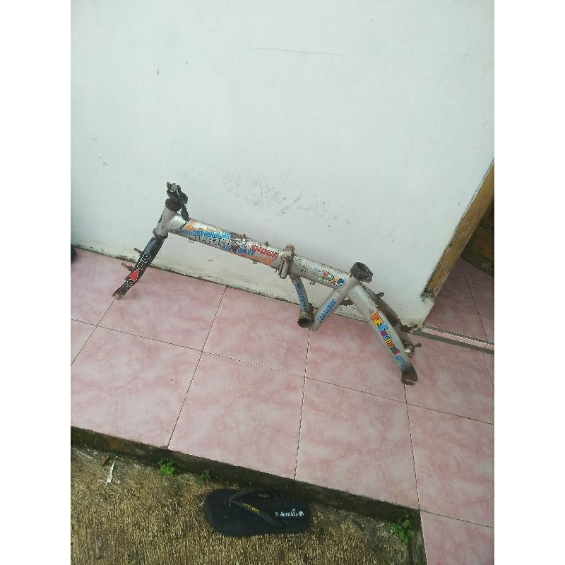 Jual Frame Fork sepeda lipat LAUX MILAN BAN 16" LIPATAN NORMAL MURAH ...