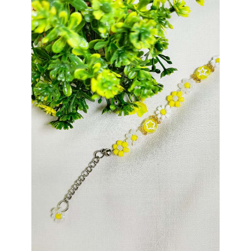 Jual gelang manik-manik bunga daisy | Shopee Indonesia