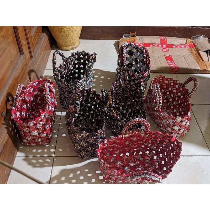Jual Tas Hantaran / Tas Plastik / Tas dari bungkus kopi / Tas Daur ...