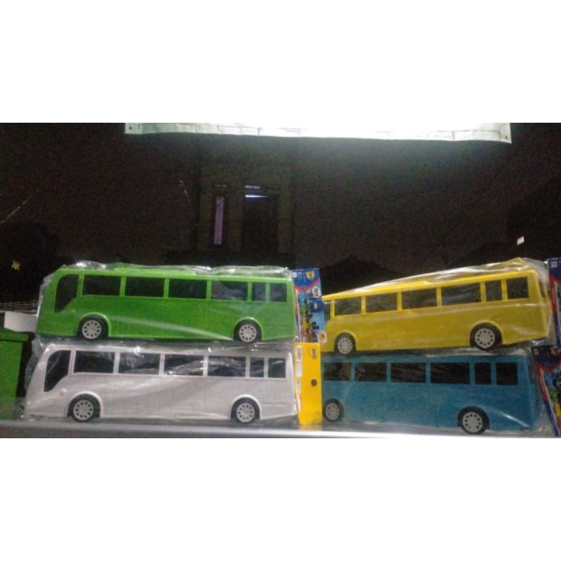 Jual Miniatur Bus Plastik Polosan skala 1:35 (Tanpa Topi) | Shopee ...