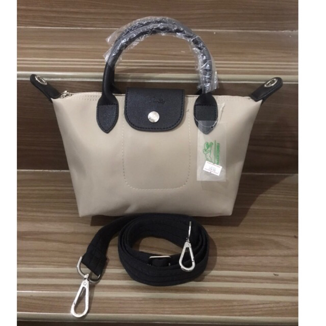 Jual new tas mini xs size 20 cm | Shopee Indonesia