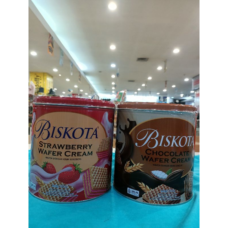Jual Biskota chocolate wafer cream dan strawberry | Shopee Indonesia