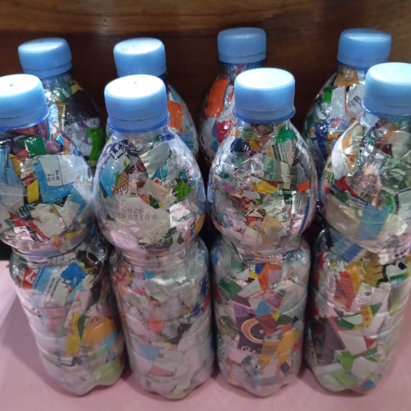 Jual Ecobrick botol 600ml |kerajinan ecobrick| ecobrick le minerale ...