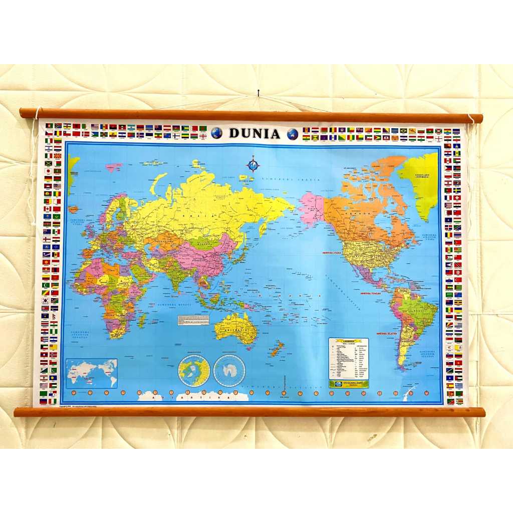 Jual Peta Bingkai Dunia Edisi Terbaru Sedang ukuran 125 x 85cm | Shopee ...