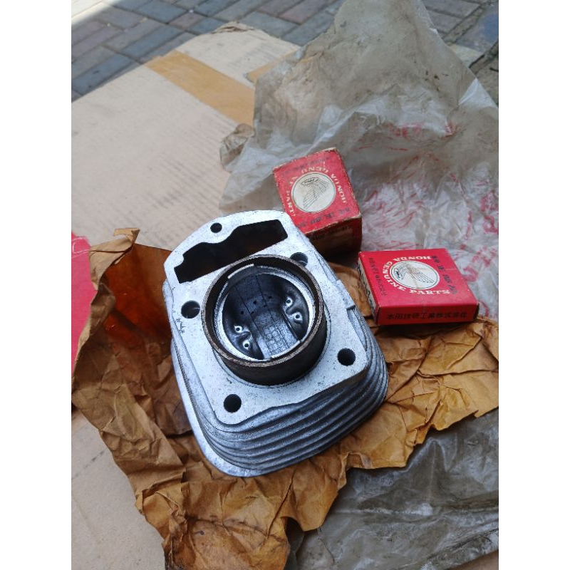 Jual CLINDER BLOK HONDA CB100 K2 ORIGINAL NOS JAPAN | Shopee Indonesia