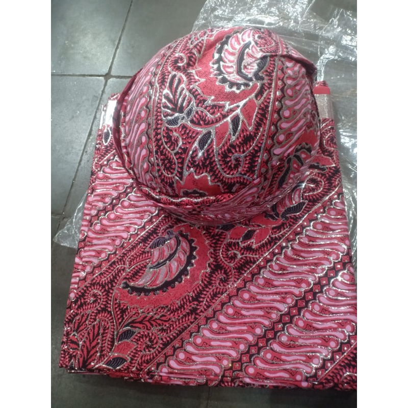 Jual Kain prodo merah/Jarik prodo merah | Shopee Indonesia
