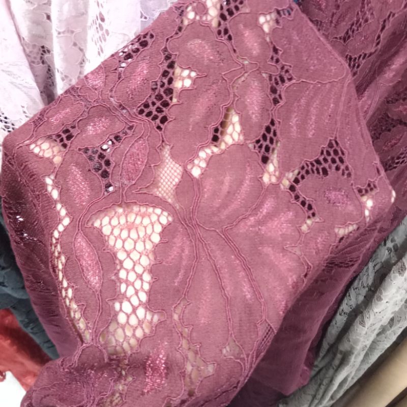 Jual Kain - Kain Katun Brokat Motif Bunga Import - Kain Katun Brukat ...