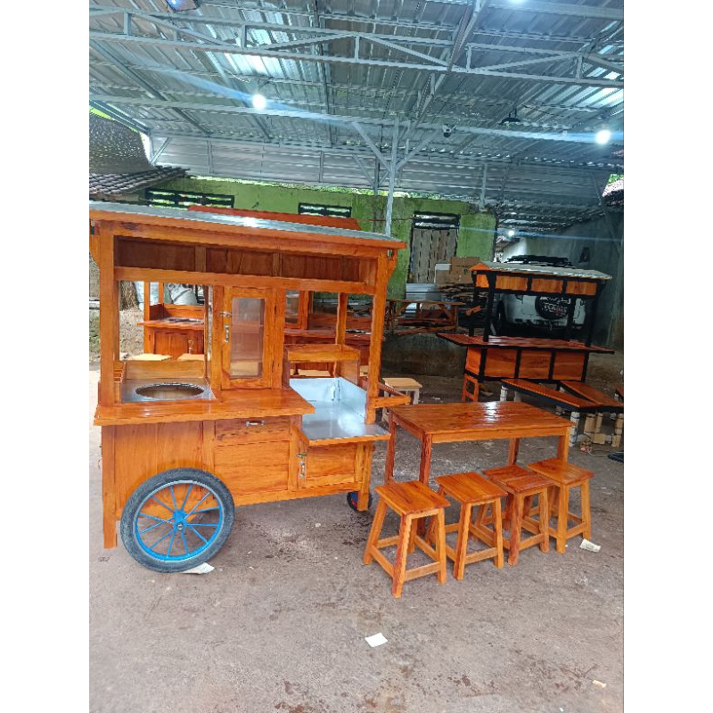 Jual gerobak bakso mie ayam roda tiga dan satu set meja kursi | Shopee ...