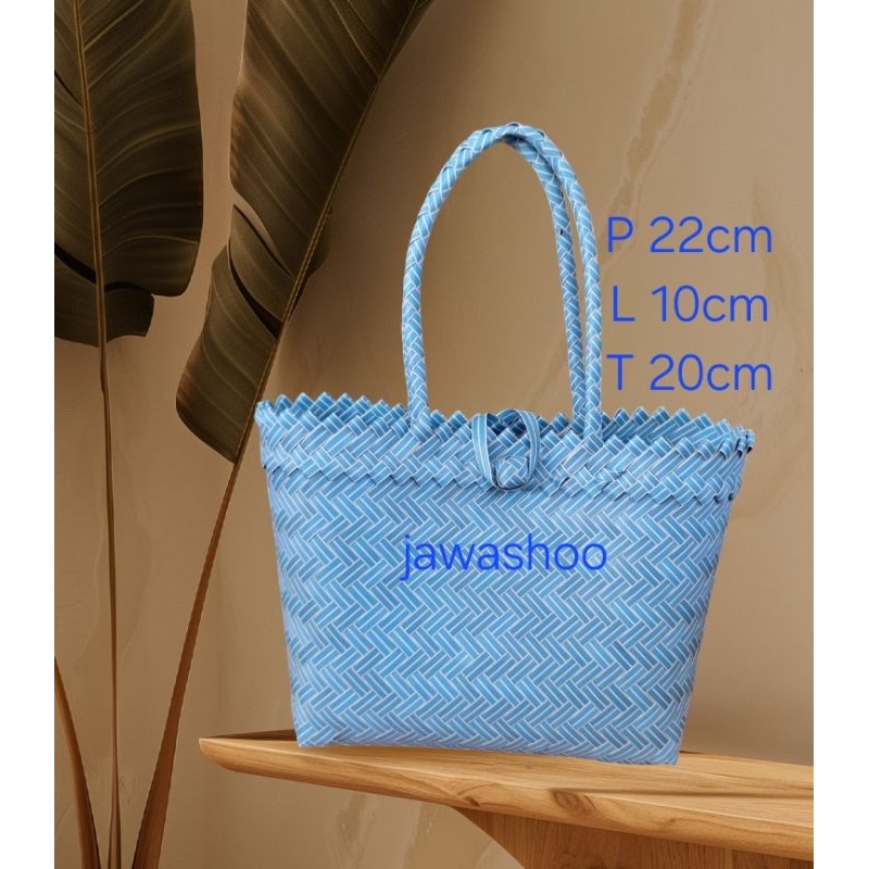 Jual tas anyaman lurik polos kancing uk S | Shopee Indonesia
