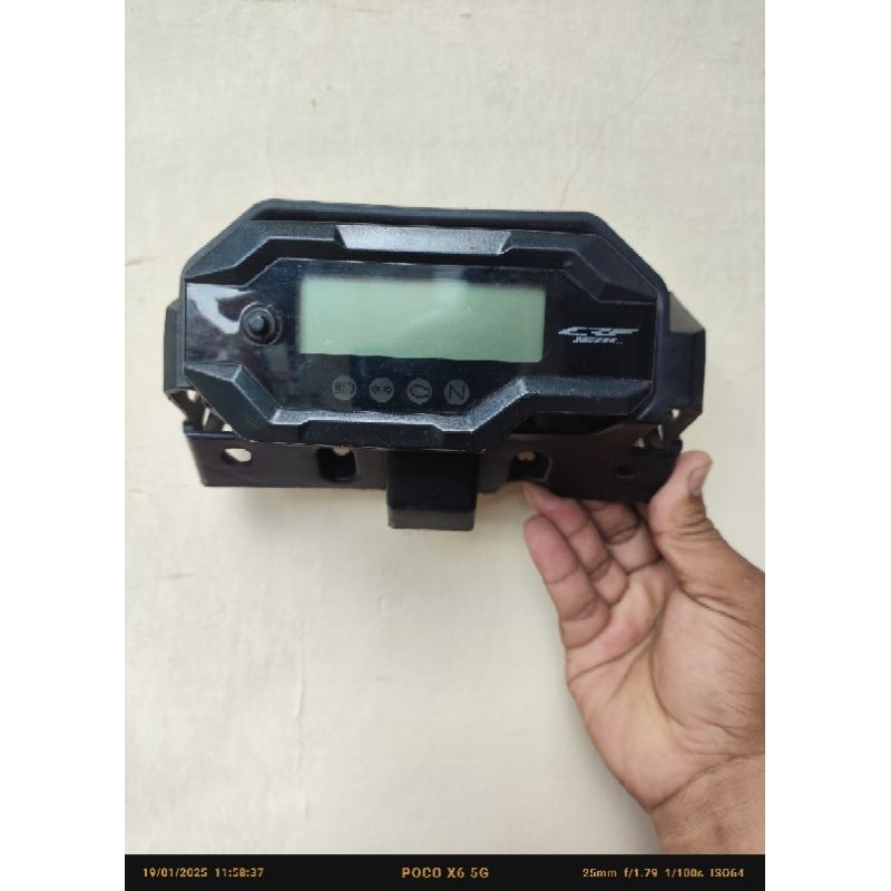 Jual spidometer crf 150 kumplit plus dudukan spidonya barang ori ...