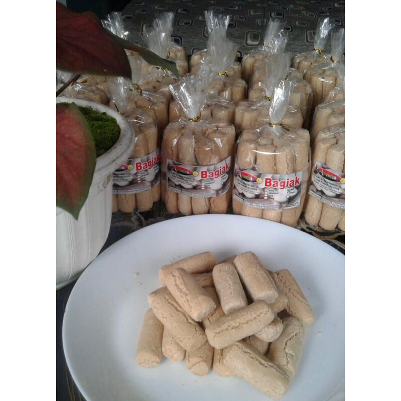 Jual Bagiak kue khas banyuwangi 200gram | Shopee Indonesia