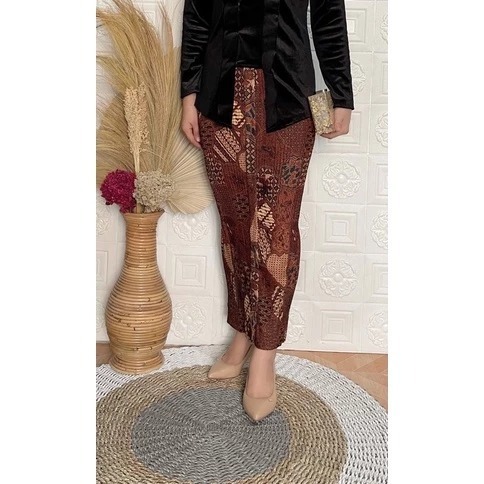 Jual Rok Batik Wiron / Rok Batik Wiru (Rok Langsung Pakai) | Shopee ...