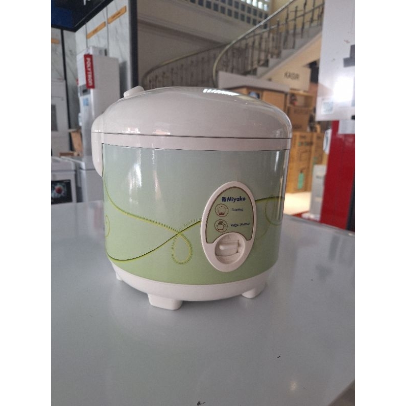 Jual MAGIC COM MIYAKO MCM-508 Kapasitas 1.8L Memiliki Fungsi 3in1 ...
