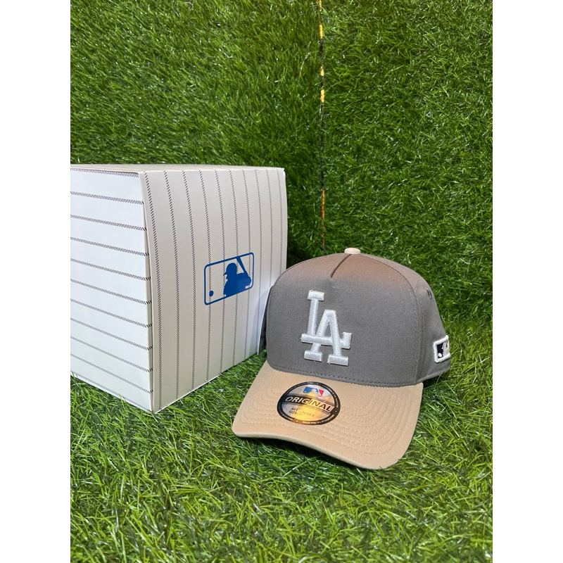 Jual LA Putih Bahan Abu Kombinasi Visor Krem MLB | Shopee Indonesia