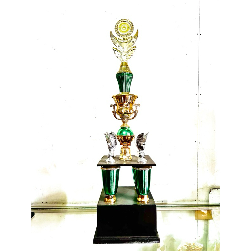 Jual Piala kaki 4 garuda hijau | Shopee Indonesia