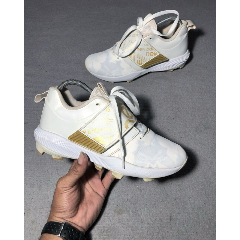 Jual sepatu baseball softball turf new balance | Shopee Indonesia