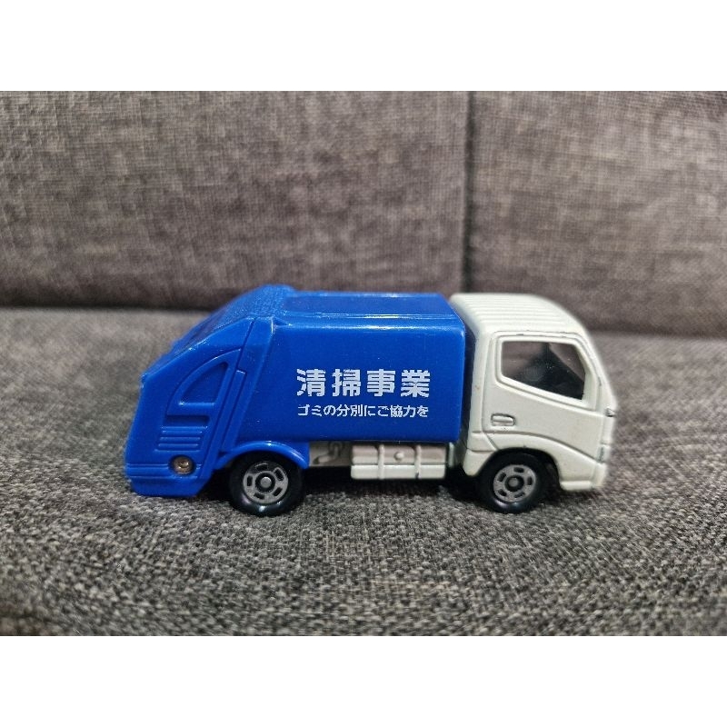 Jual Tomica Toyota Dyna Refuse Truck no.45 . second | Shopee Indonesia