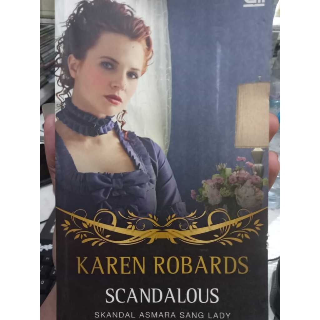 Jual BUKU NOVERL SCANDALOUS KAREN ROBARDS | Shopee Indonesia