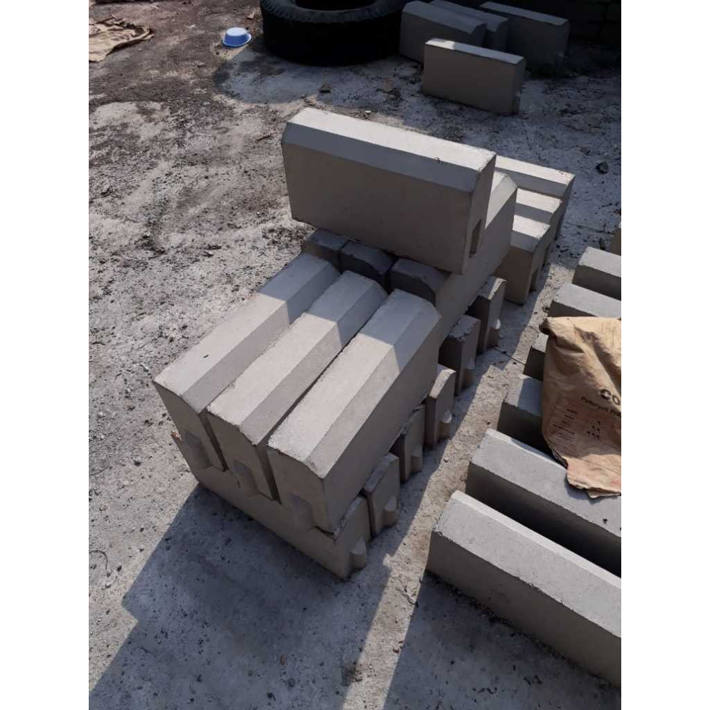 Jual Kanstin Taman ukuran 40x20x10cm. Kanstin Paving. | Shopee Indonesia
