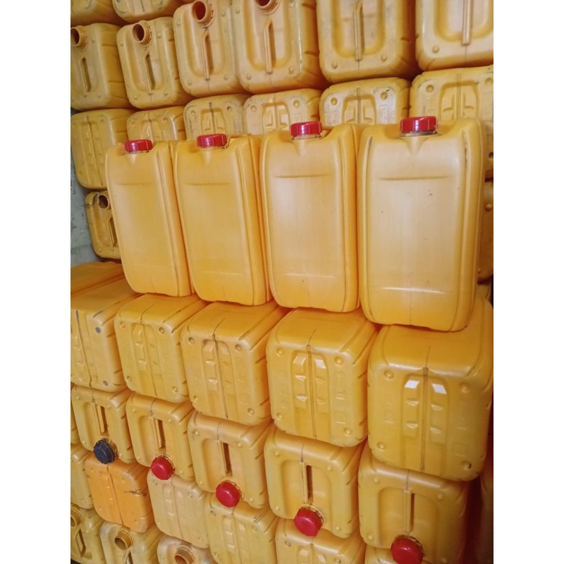 Jual jerigen bekas minyak 18liter dan 20liter | Shopee Indonesia