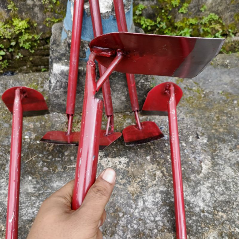 Jual cangkul kecil cangkul mini wangkil gagang pipa besi | Shopee Indonesia