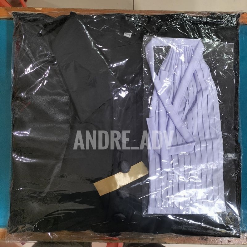 Jual toga pengacara toga advokat Ready stock bahan jet black | Shopee ...