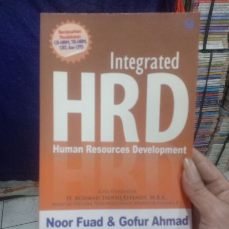 Jual BUKU BEKAS INTEGRATED HRD HUMAN RESOURCES DEVELOPMENT | Shopee ...